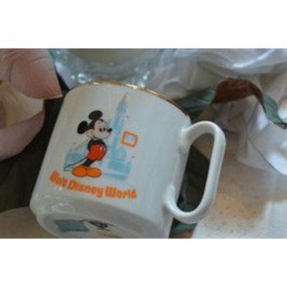 Disney | Other | Vintage Walt Disney World Cup Rare Gold Trim Teal ...